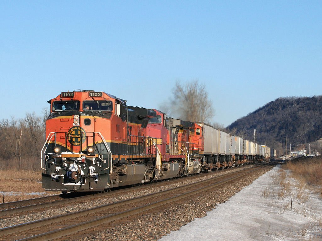 BNSF 1102